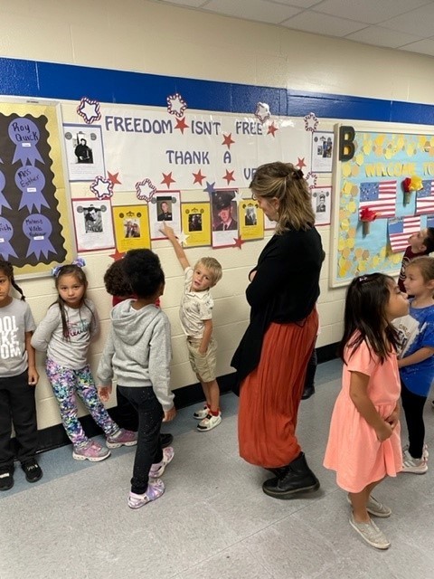 Veteran's Day | Hamilton Crossing Elementary School