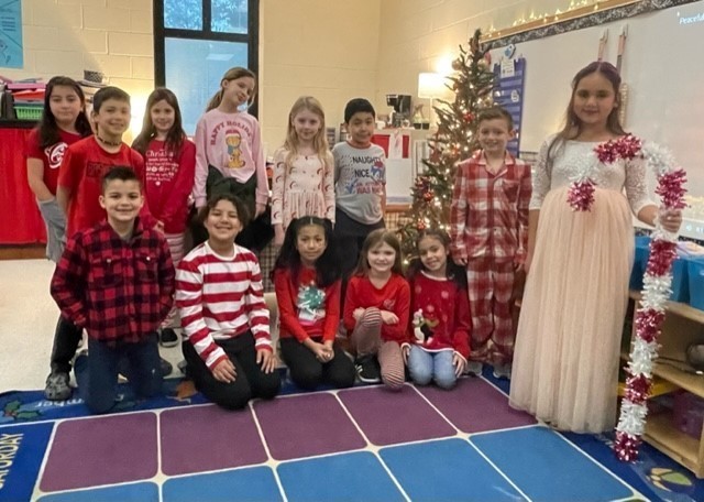 It's Beginning To Look A lot Like Christmas | Hamilton Crossing ...